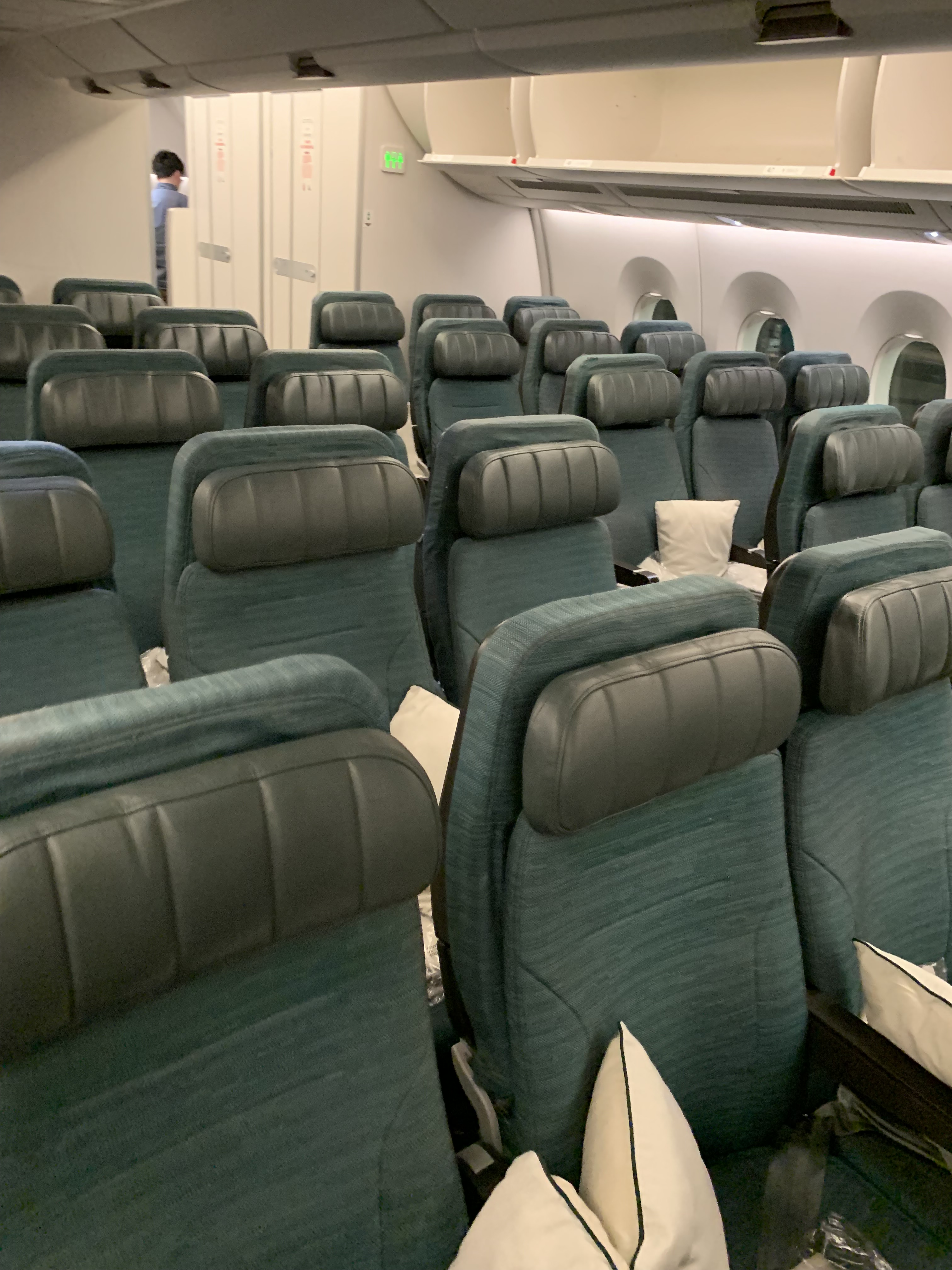 [Review] Cathay Pacific / CX113 : Hong Kong – Auckland – Shipy-Ship