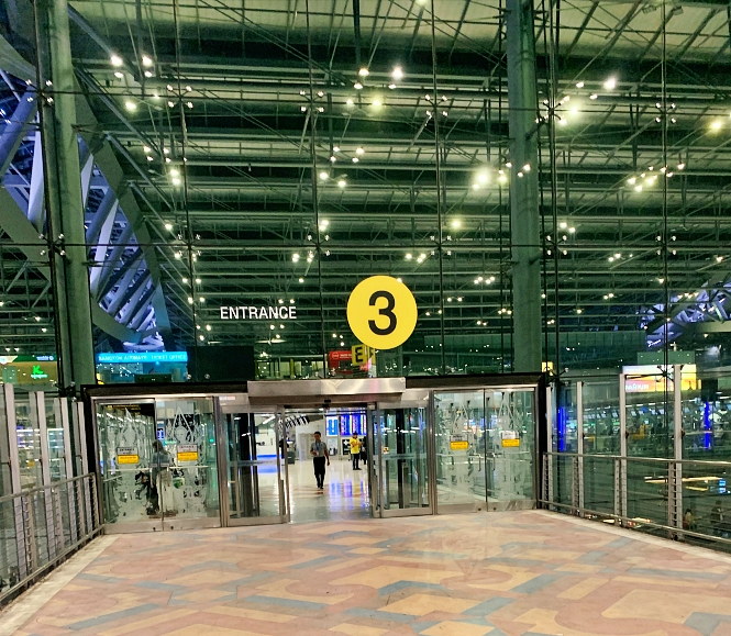 [Review] Thai Airways : TG323 – Bangkok (BKK)-New Delhi – Shipy-Ship