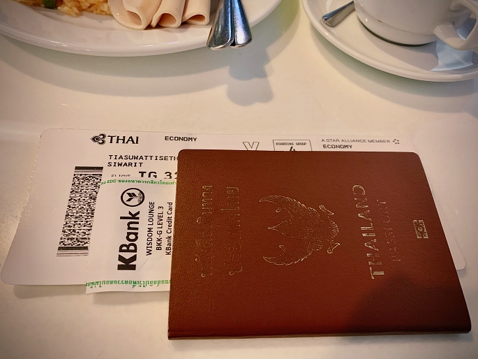 [Review] Thai Airways : TG323 – Bangkok (BKK)-New Delhi – Shipy-Ship